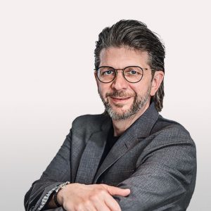 Harry Wagner – Car IT Symposium ⭐ From Buzzword to Imperative: AI ...