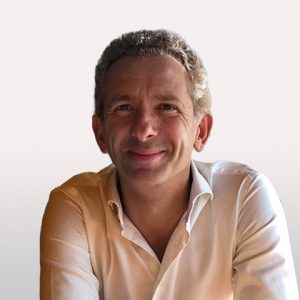 Jorgen Behrens – Car IT Symposium ⭐ From Buzzword to Imperative: AI ...